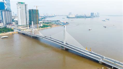 ស្ពានបេតុងខ្សែកាប តភ្ជាប់ពី