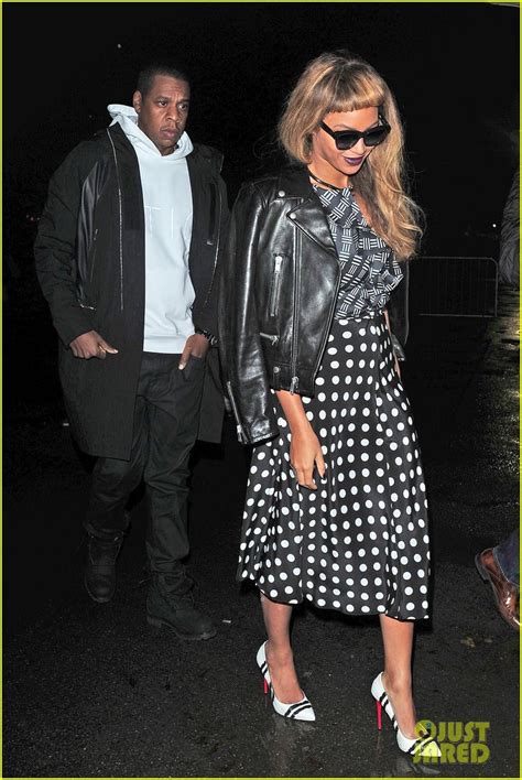 Beyonce Shares Some Sexy Snaps With Her Hot New Short Bangs Hair Style Photo 3219538 00