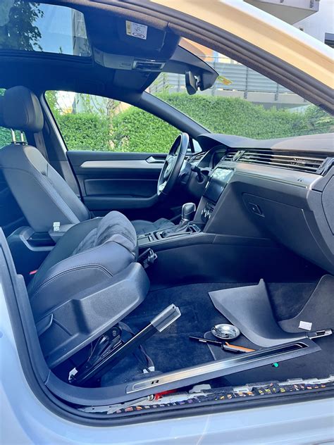 11 Oem Led подсветка пространства ног задних пассажиров — Volkswagen