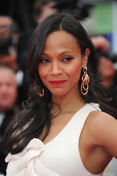 Zoe Saldana Rihanna Tests Out A Shockingly Bright New Hairstyle