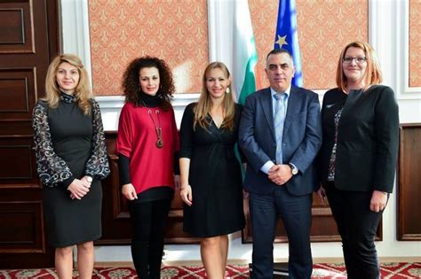 Кметът Стефан Радев се срещна с новоназначени учители Sliven Net новини