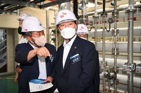 영남일보 Sk실트론 향후 5년간 구미에 2조3천억 투자…반도체 특화단지 유치 성큼