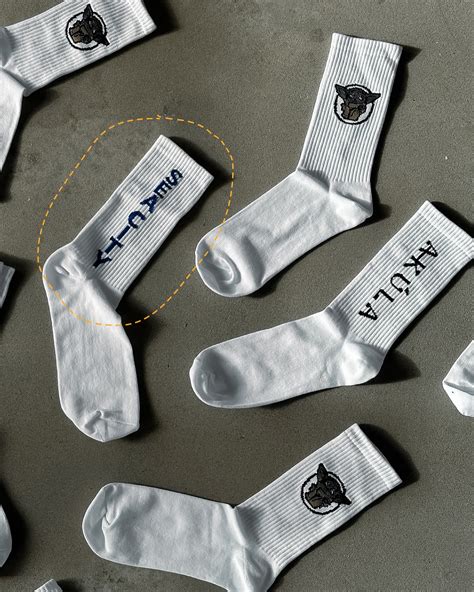 ХУДІ ДЖОГЕРИ ФУТБОЛКИ ШОРТИ СОРОЧКИ БРЮКИ КОСТЮМИ ЖИЛЕТКИ Лонгслів — основа яка має бути в