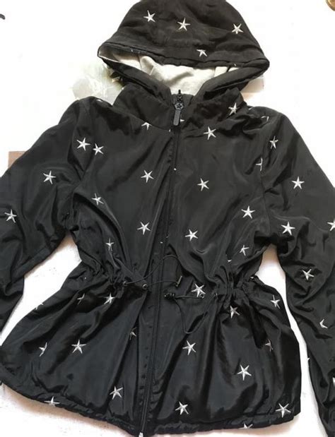 Куртка ветровка — ціна 330 грн у каталозі Вітровки Купити жіночі речі за доступною ціною на