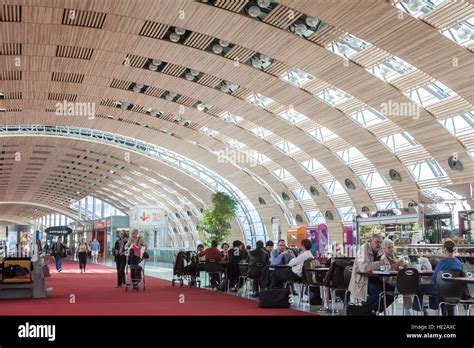 Aeropuerto Internacional De Roissy Charles De Gaulle Banque De