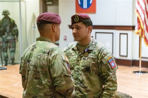 Paratrooper Receives Soldiers Medal For Heroic Actions During 2021