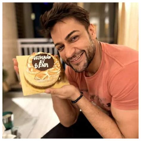 Shah Rukh Khan To Suresh Raina Male Celebrities And Their Struggles