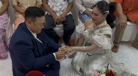 ชื่นมื่น คู่รัก Lgbtq ควงแขนเข้าประตูวิวาห์ ในวันวาเลนไทน์