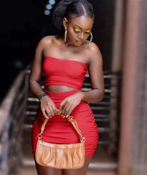 Escort Sexy Taira Devozki Com