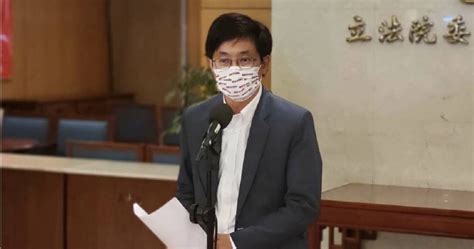 前立委烏龍爆料瞎扯都更暴利 蔡適應反擊黃國昌打錯人了與我無關