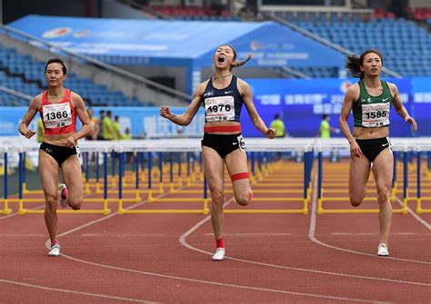 田径——全国锦标赛：吴艳妮获女子100米栏冠军铁人队