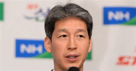 이성희 감독 Kgc인삼공사 2년 더 이끈다