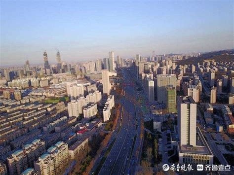 冷空气到来雾霾散去 济南迎最通透蓝天 齐鲁 周青 雨后春笋