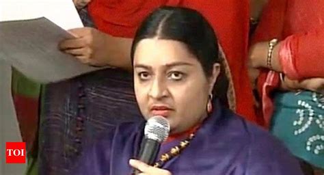Jayalalithaas Niece Deepa Jayakumar Floats Mgr Amma Deepa Peravai Chennai News Times Of India