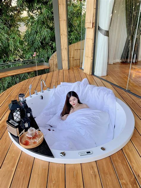 สาวไทยน่ารัก สาวไทยน่ารัก Added A New Photo