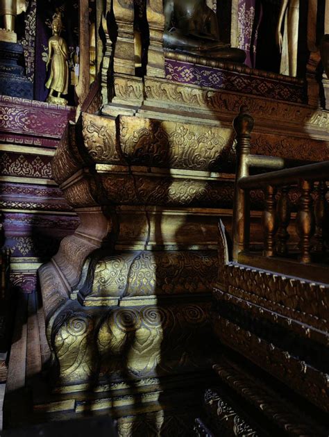 Clustered Of Patterns The Collection Of Contemporary Artistic And