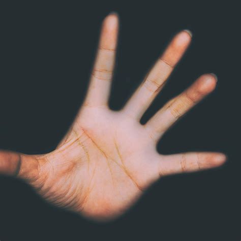 4 Reasons People Stay In Abusive Relationships Sos Safety Magazine
