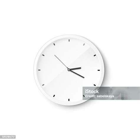 현대 벽시계 다이얼 현실적인 모형 벡터 일러스트 레이 션은 흰색에 고립되어 있습니다 2에 대한 스톡 벡터 아트 및 기타 이미지 2 2 위 상 종류 계시기 Istock