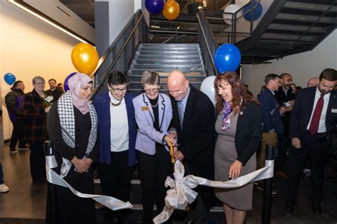 University Of Washington Bothell And Cascadia College Celebrate New Stem Focused Innovation Hall
