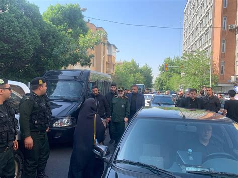 تصاویری از مقامات بلندپایه نظامی و سیاسی در خیابان های تهرانگپ و گفت