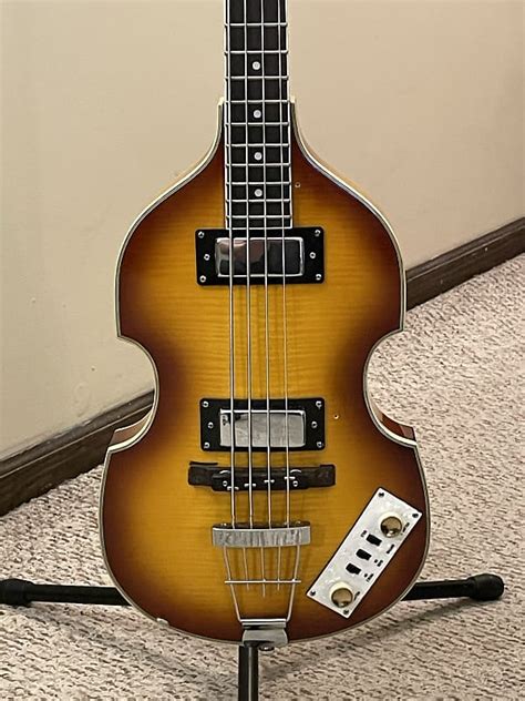 Rogue Vb 100 Violin Bass Reverb