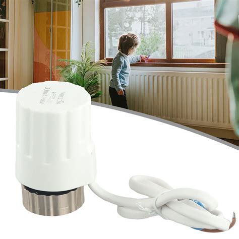 시각적 전기 열 액추에이터 바닥 난방 라디에이터 밸브 가정 난방용 전기 열 액추에이터 바닥 난방용 Ac230v 가족 지능 시스템