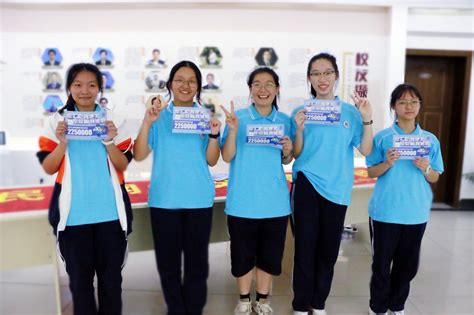吴兴高级中学联合八里店派出所开展以 网络安全为人民网络安全靠人民 为主题的网络安全宣传活动