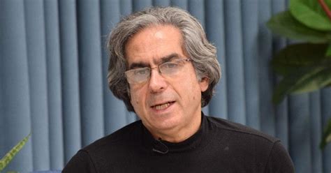 چراییِ شایعه‌پردازی در ایران در گفت‌وگو با احمد بخارایی