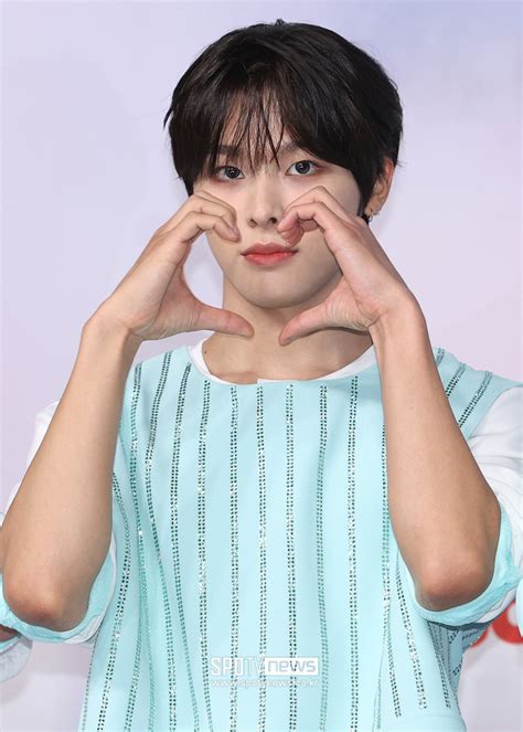 [포토s] Nct위시 리쿠 사랑스러운 하트