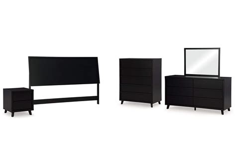 Danziar Dresser