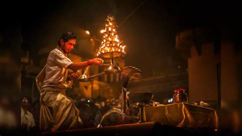 All About The 5 Types Of Aarti At The Kashi Vishwanath Temple