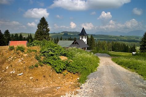 Atc 비스트리나 데마노프스카 계곡 종교 서비스를위한 장소와 낮은 타트라스의 보호 지역에서 건설중입니다 상점에 대한 스톡 사진 및 기타 이미지 Istock