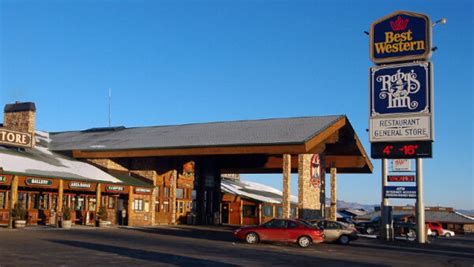 Rubys Inn Lodge Near Bryce Canyon Gets Tesla Supercharger