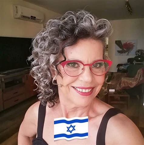 מיתוג עסק עיצוב לעסקים של מעצבים תמיד מאתגר ומשמח אותי באותה מידה העבודה מול אנשים שאסתטיקה