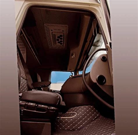 تودوزی و دیزاین کابین کامیون های وارداتی رامین رستملو در چایپاره