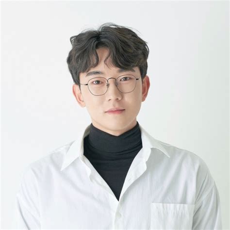 네이버 인플루언서 신촌미용실 차홍룸 신촌점 박찬영 단발펌 중단발의 홈