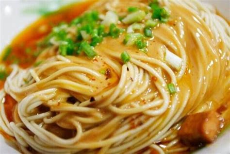 手把手教你10分钟自制老北京芝麻酱凉面