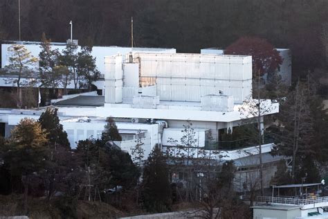 아직도 대통령 사저에서 안 나가고 있는 윤석열 현재 상황