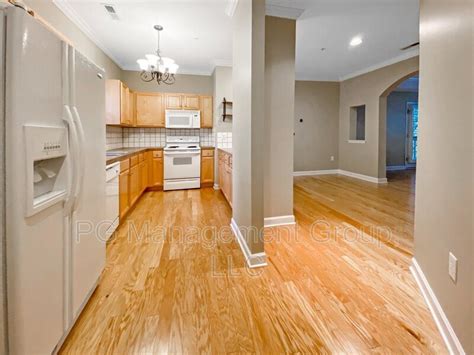3933 Arbor Ln Unit J Charlotte Nc 28209 Condo For Rent In Charlotte