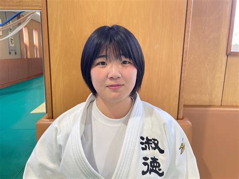 淑徳大学女子柔道部 Shukjutoku Judo 【部員紹介】 淑徳大学女子柔道部 ・名前 冨田涼葉 ・学部 学科 学年 教育学部 子ども教育学科1年 ・出身地 出身校 兵庫県 藤枝順