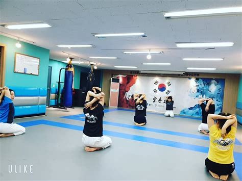용인 공수도 국제체육관 신체기능운동 유연성 스트레칭 근력운동 신체움직임기능향상 체력단련