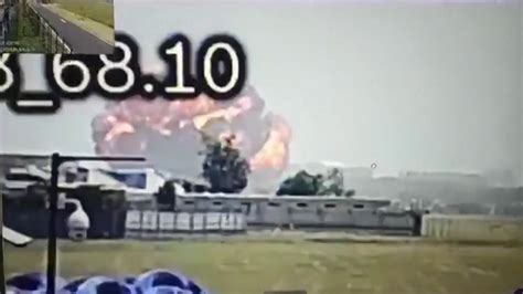 242명 탑승 에어인디아 여객기 주거지역 추락 242명 탑승 에어인디아 여객기 주거지역 추락