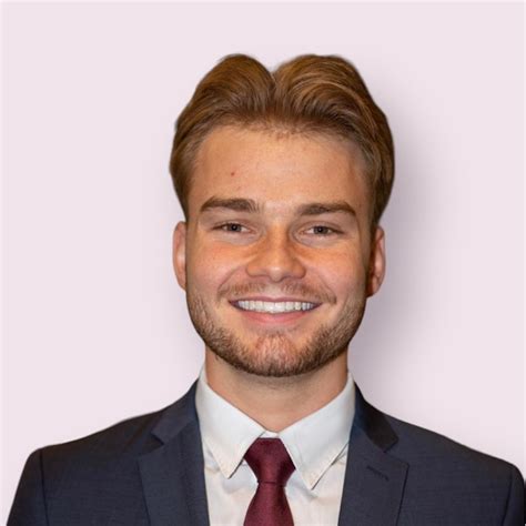 Luca Pfiffner Assistent Privatkunden St Galler Kantonalbank Ag