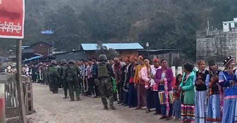 ကချင်အထူးဒေသ ၁ က စစ်ကောင်စီတပ်နှင့် ပြည်သူ့စစ်များ Kia ထံ လက်နက်ချပူးပေါင်း