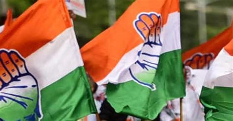 काँग्रेस फुटणार देवेंद्र फडणवीस यांचा दावा तर बच्चू कडू म्हणतात