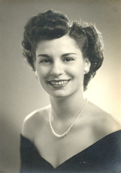 Danielle Daigles Instagram Twitter And Facebook On Idcrawl