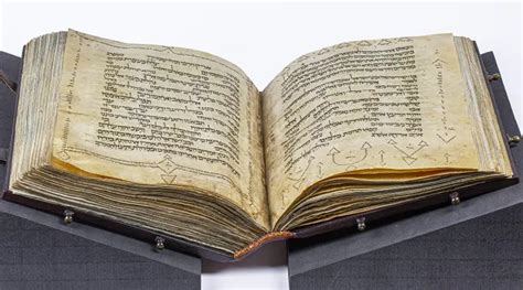 The Worlds Oldest Hebrew Bible Publicly Displayed In Nyc Vfi News
