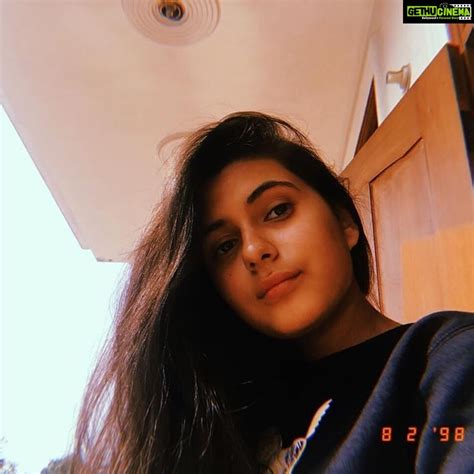 Suhani Bhatnagar Most Liked Photos And Posts Gethu Cinema