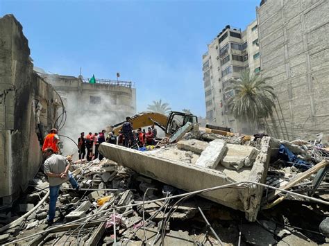 ガザ空爆で住宅倒壊、子供含む40人超死亡 イスラエル「誤爆でない」 写真特集66 毎日新聞