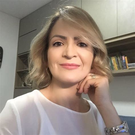 Kelly Arize Psicóloga Belo Horizonte Mg